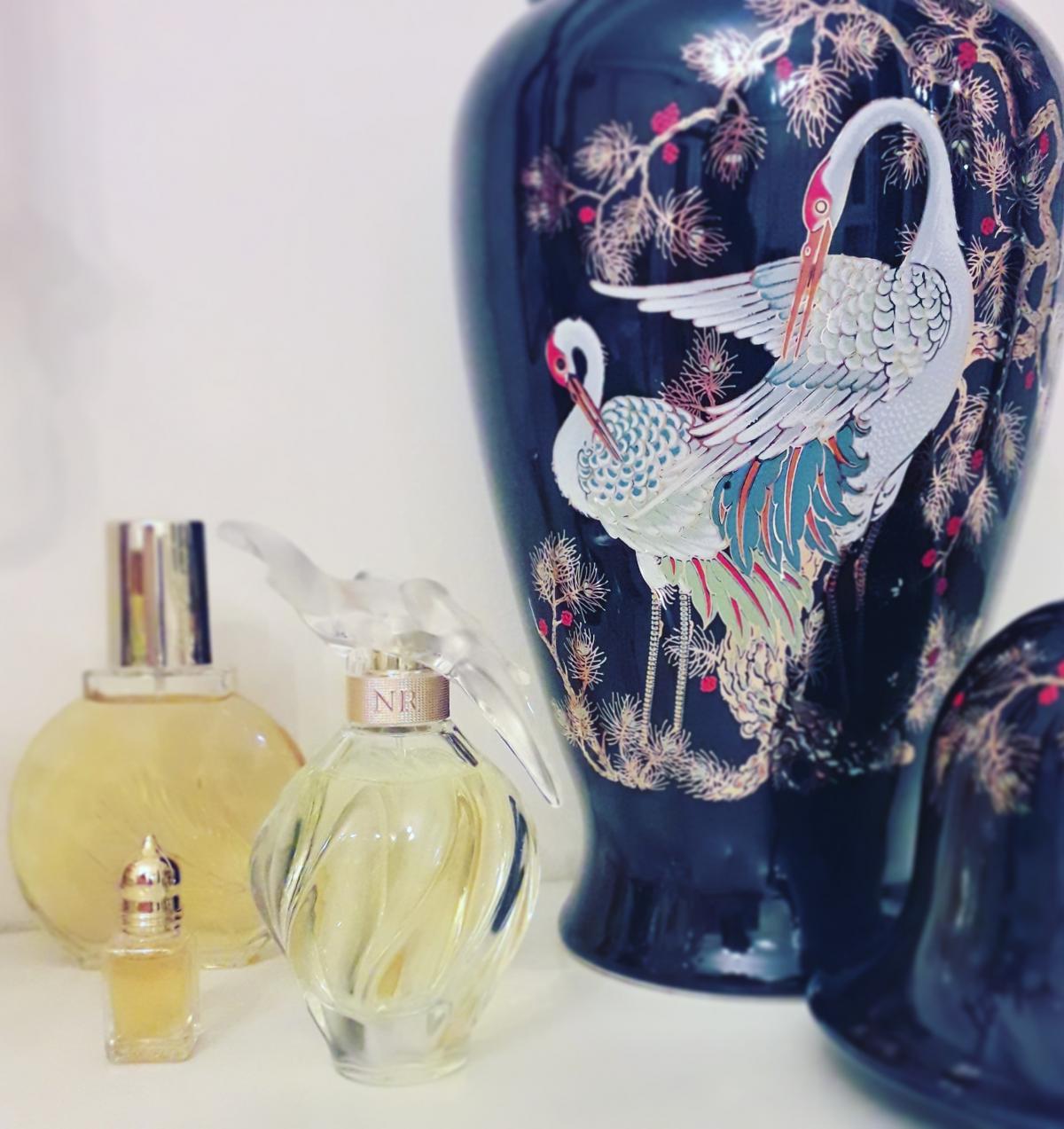 Vanderbilt Gloria Vanderbilt perfume - a fragrance for women 1982