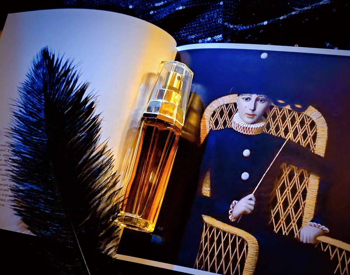 Angelfire Mary Kay perfume - a fragrance for women 1977