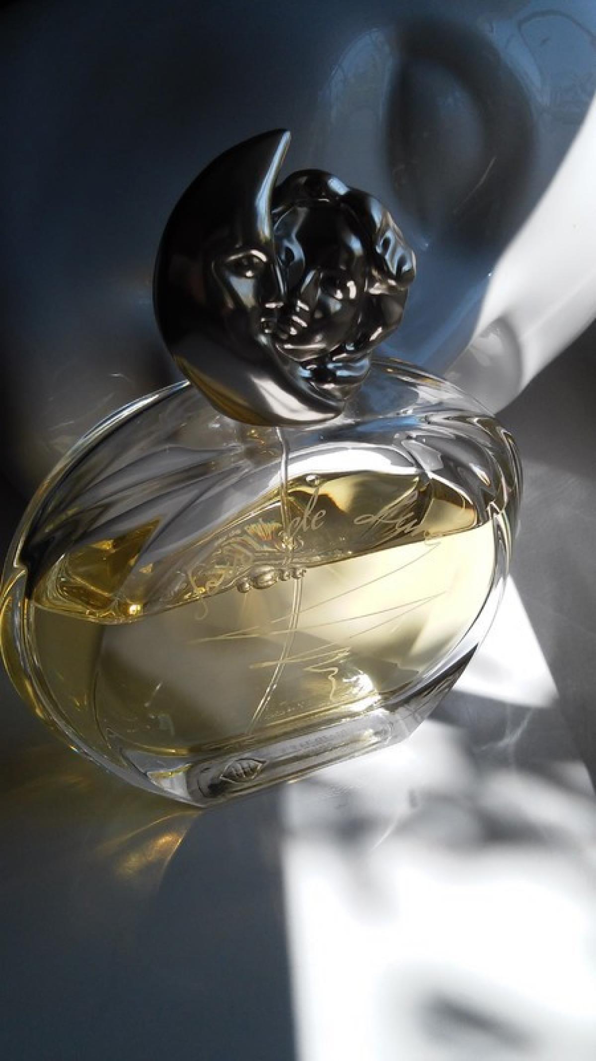 Soir de Lune Sisley perfume - a fragrance for women 2006