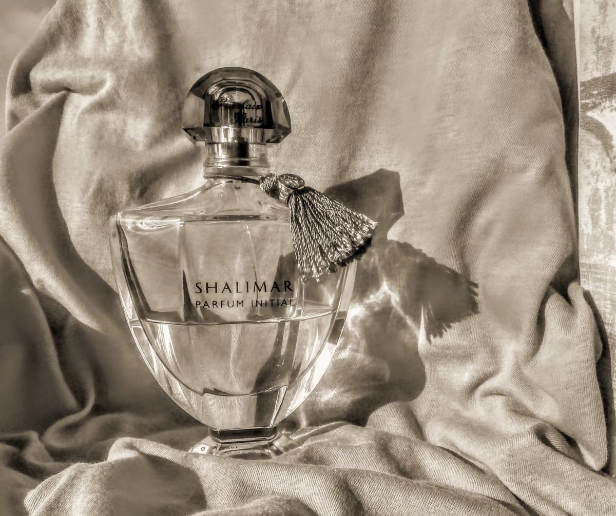 Shalimar Parfum Initial Guerlain perfume - a fragrance for women 2011