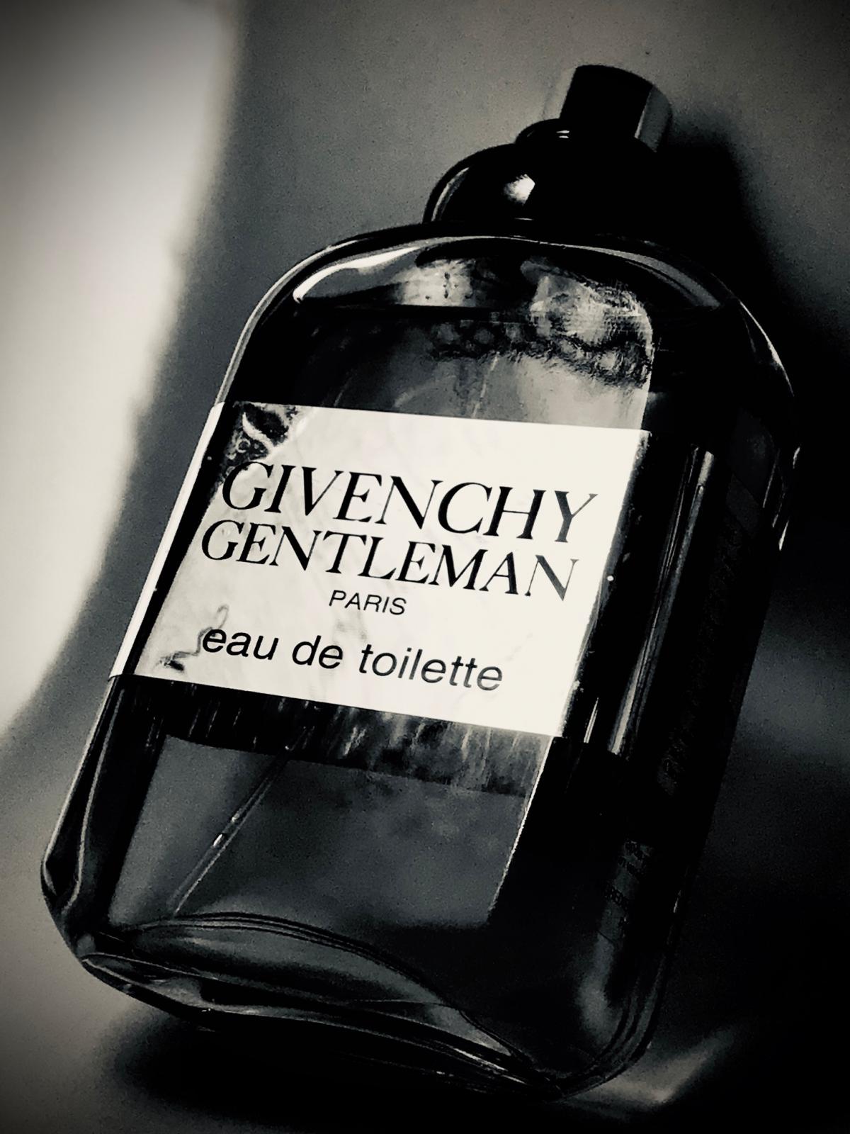 Gentleman (1974) Givenchy Colonia - una fragancia para Hombres 1974