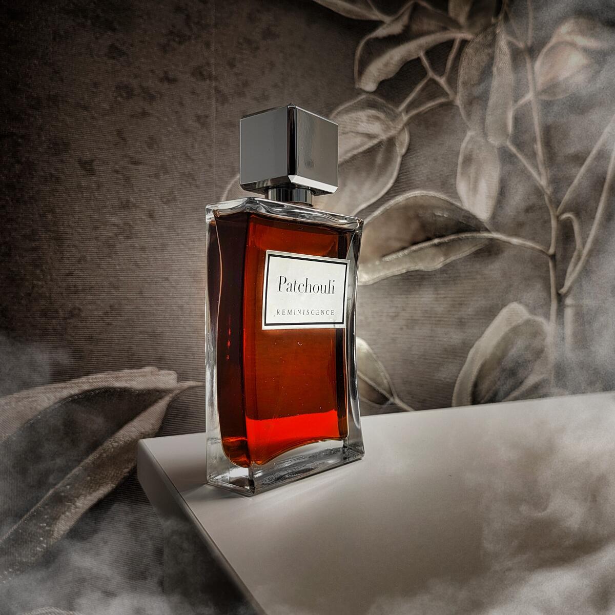 Patchouli Reminiscence fragancia - una fragancia para Mujeres 1970