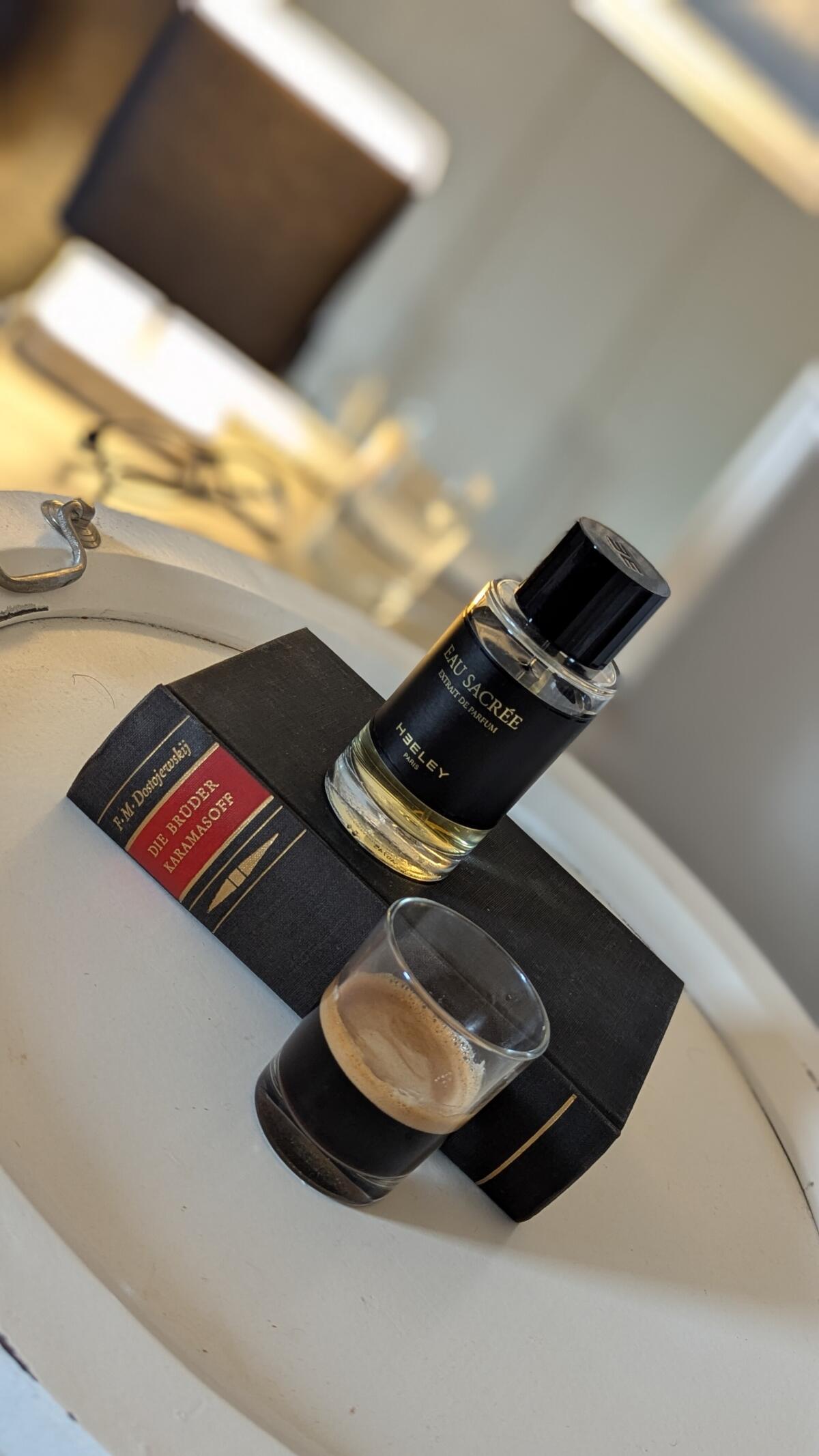 Eau Sacree James Heeley аромат - аромат для жінок та чоловіків 2016