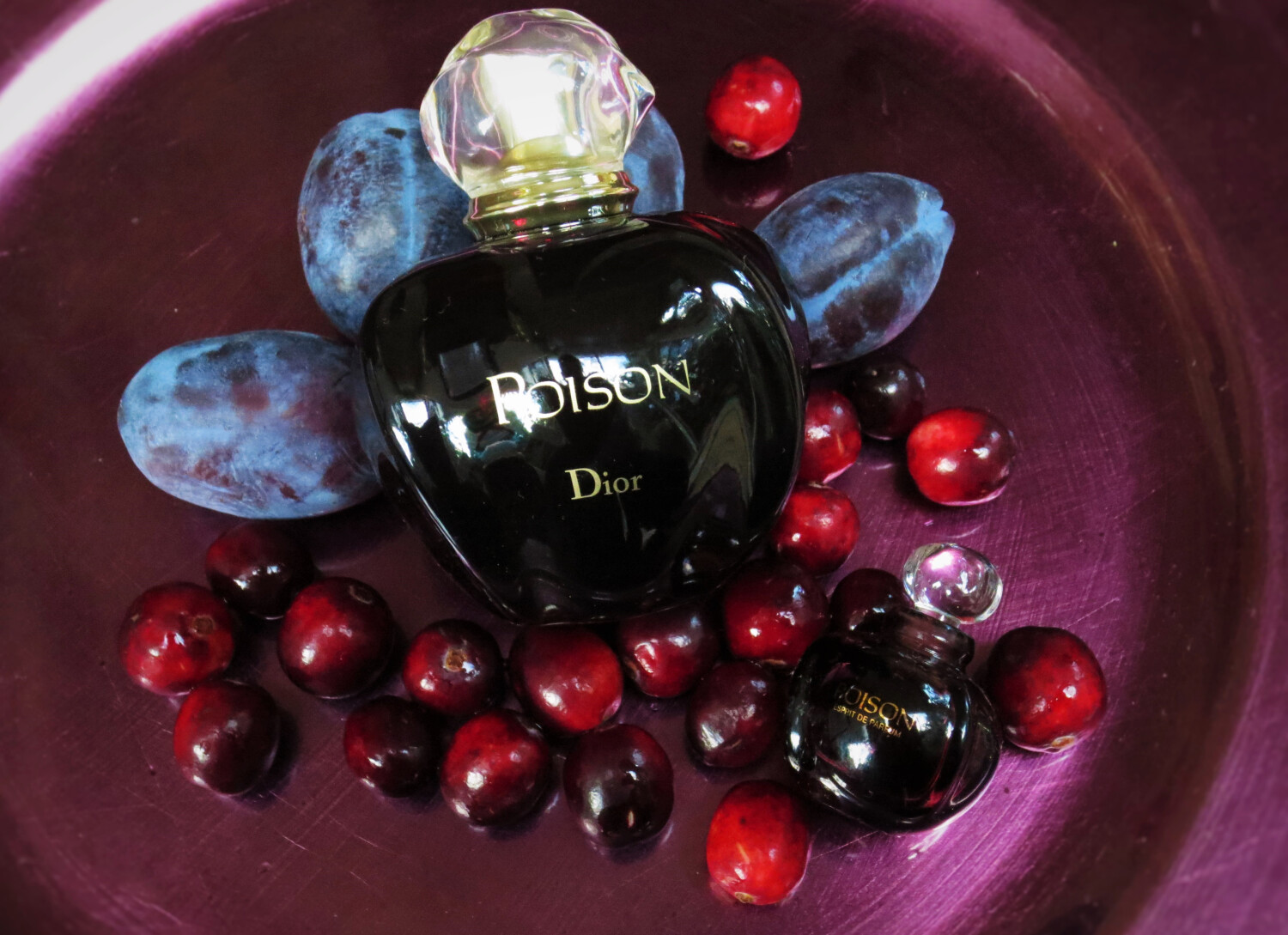 Poison Dior perfume - a fragrance for women 1985