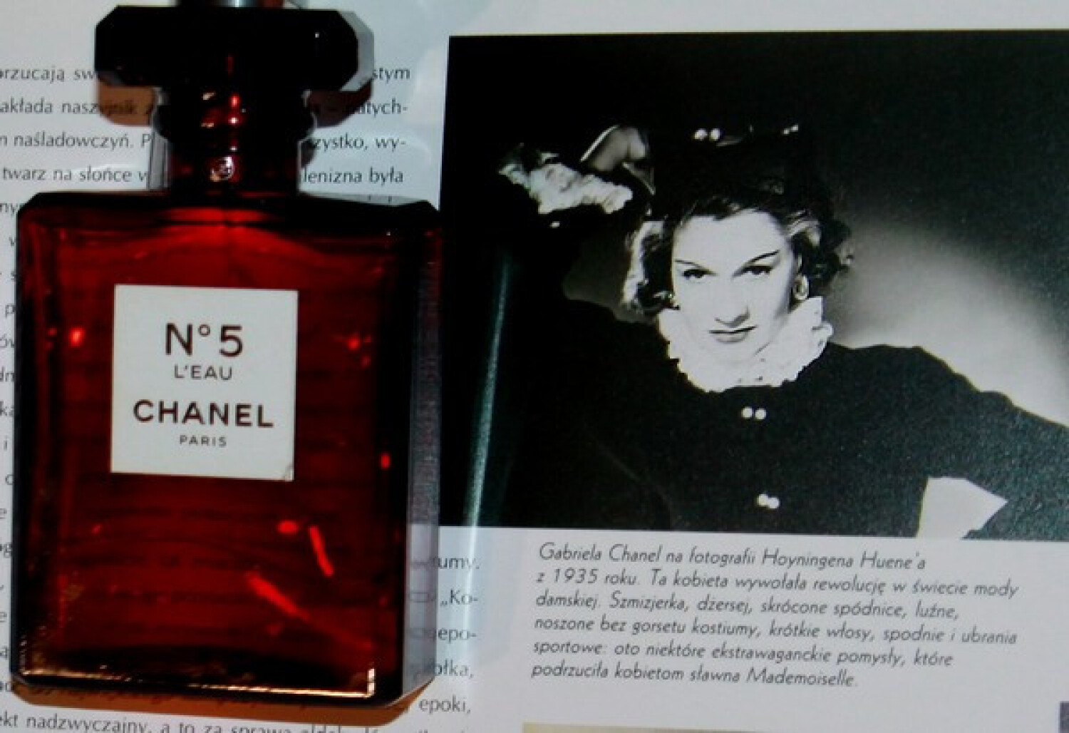 Chanel No 5 Eau de Parfum Red Edition Chanel perfume - a fragrance for ...