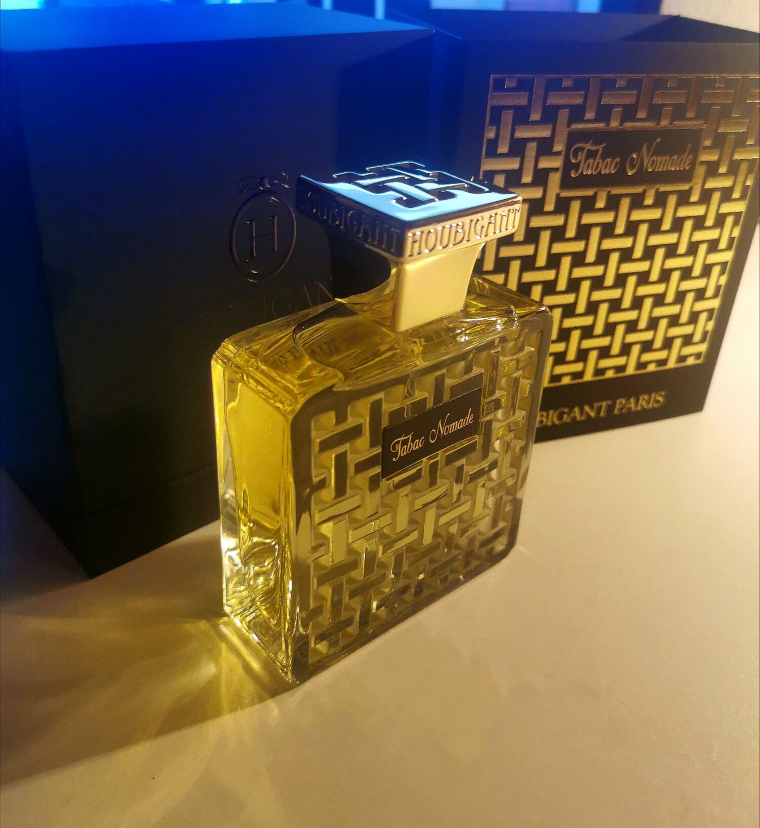 Tabac Nomade Houbigant perfume - a fragrance for women and men 2023