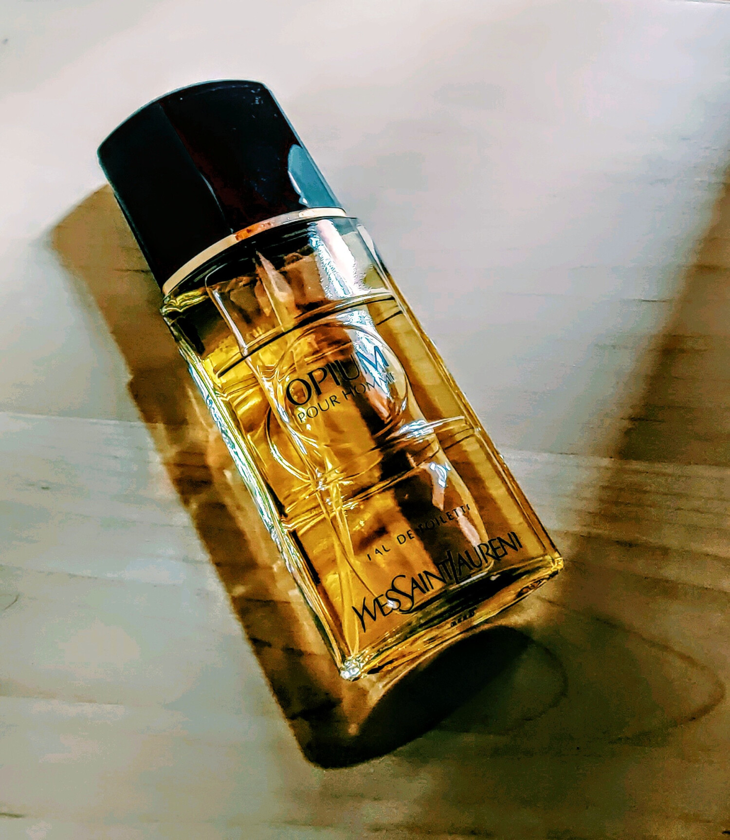Opium Pour Homme Yves Saint Laurent cologne - a fragrance for men 1995