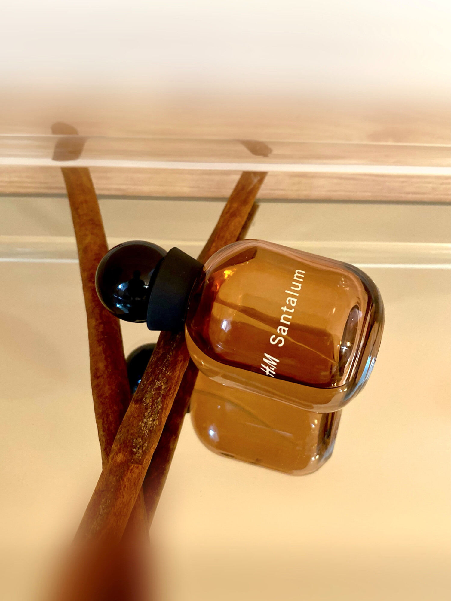 H&M Santalum H&M perfume - a fragrance for women and men 2018