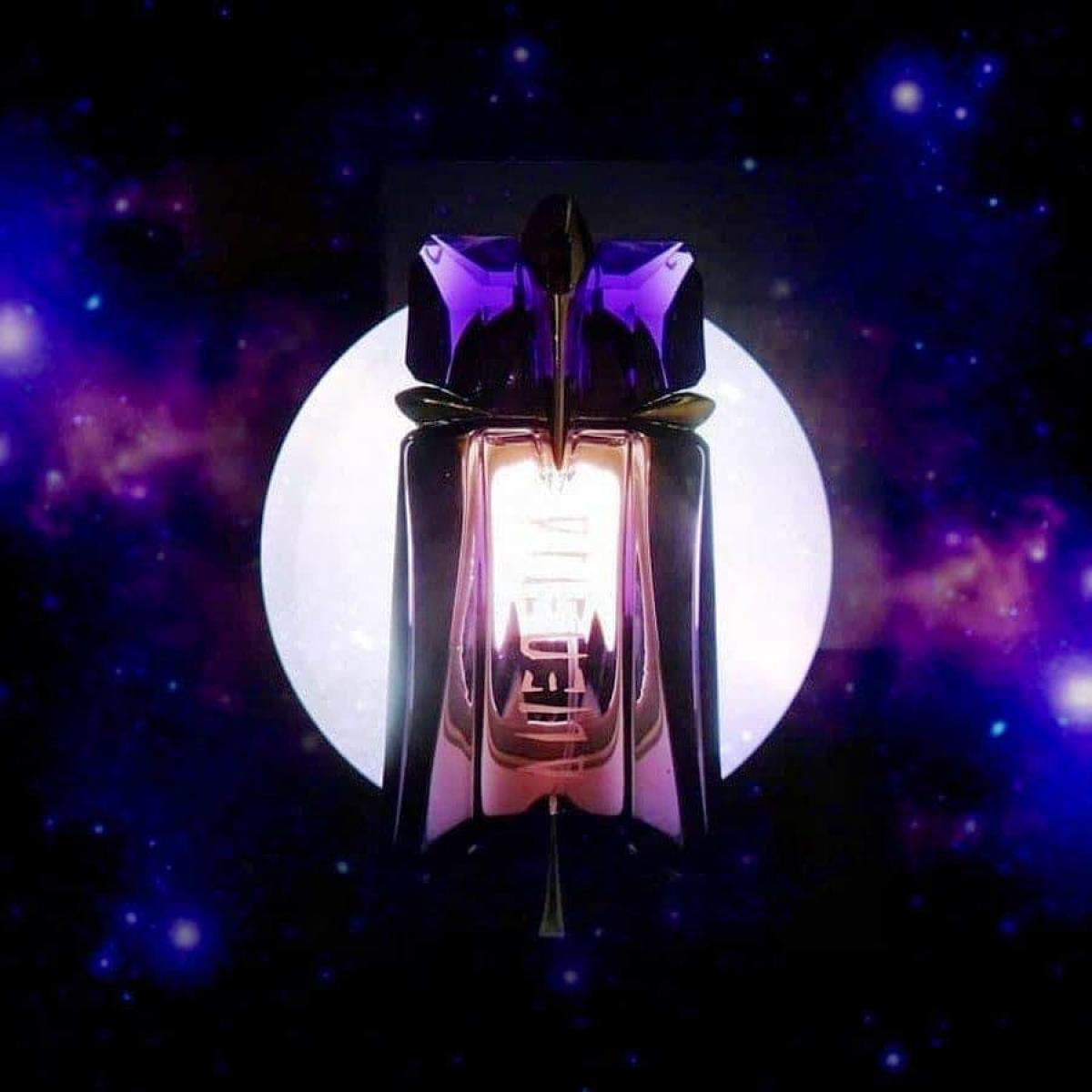 Alien Mugler - una fragranza da donna 2005