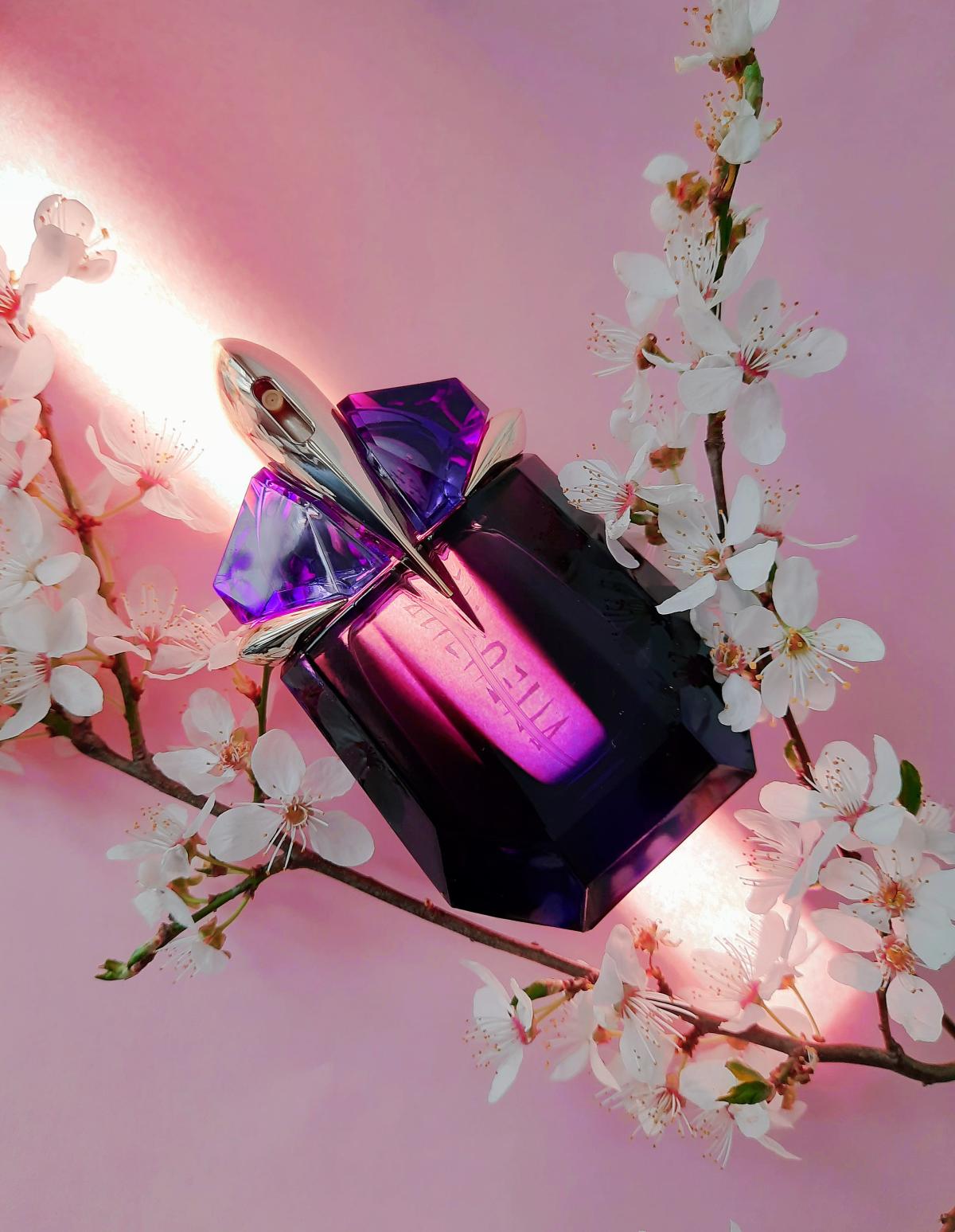 Alien Mugler perfume - a fragrance for women 2005