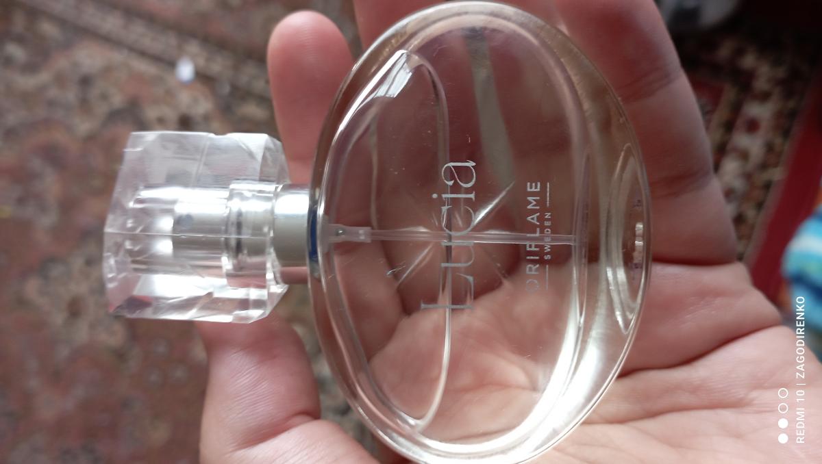Lucia Oriflame fragancia - una fragancia para Mujeres 2006