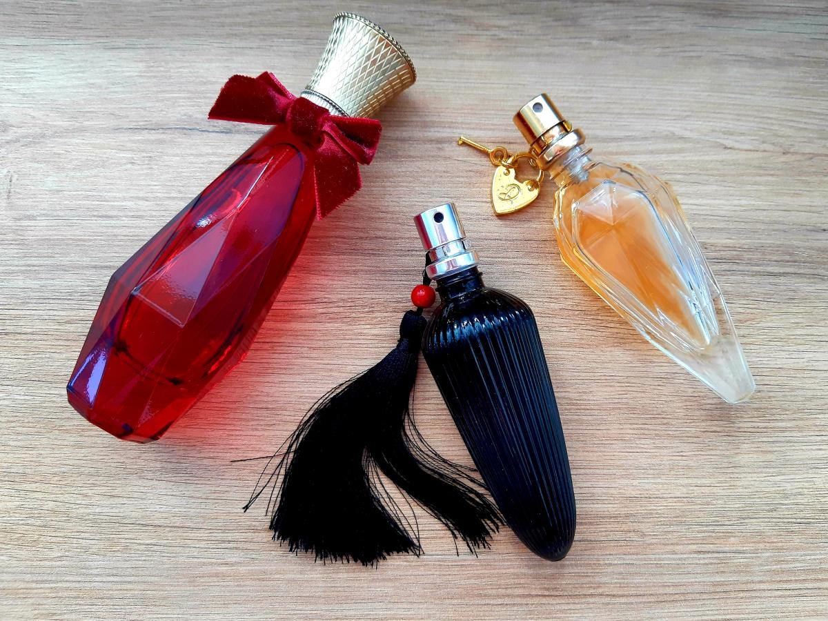 Rouge Dita Von Teese - una fragranza da donna 2012