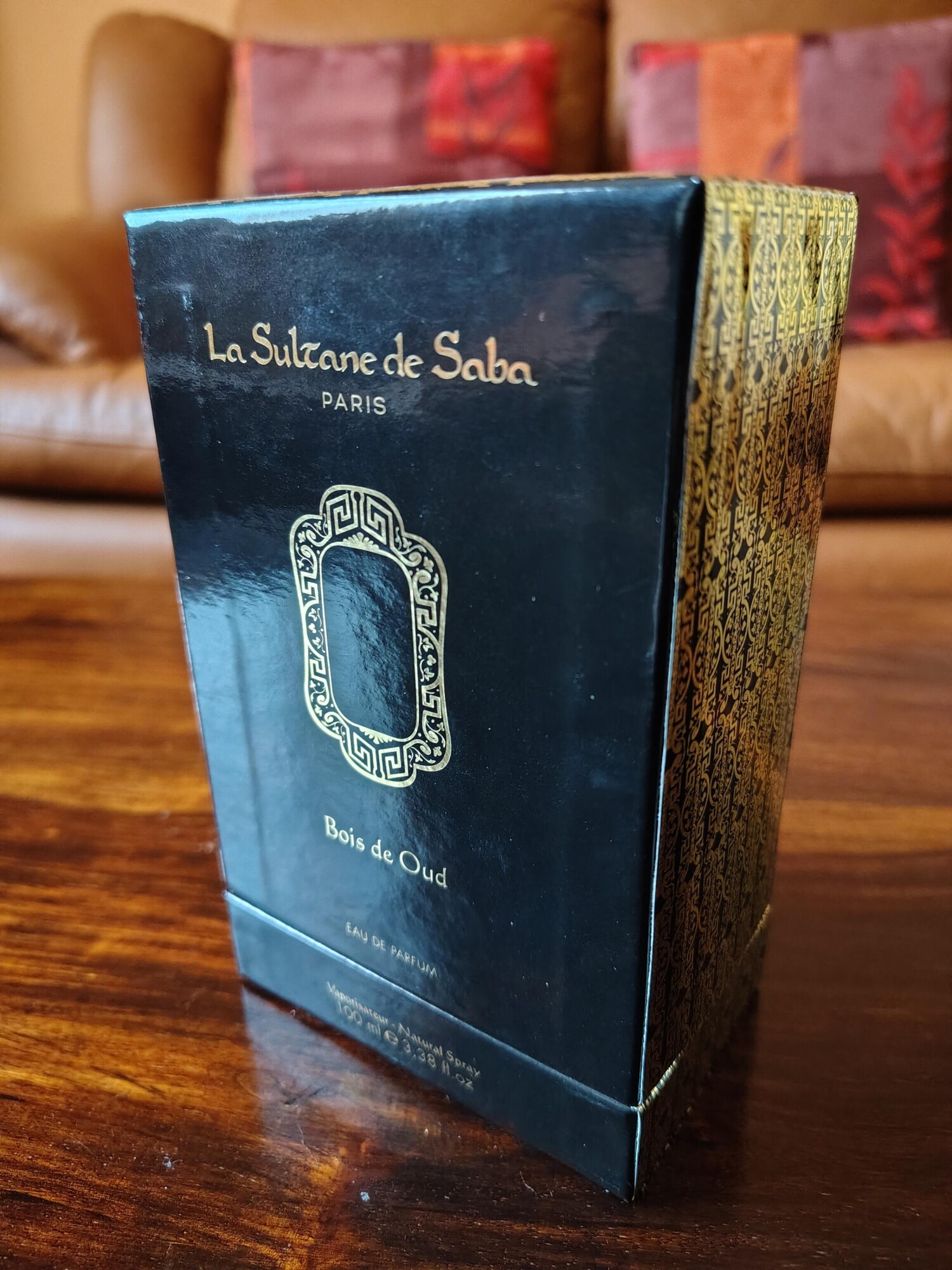 Bois de Oud La Sultane de Saba perfume - a fragrance for women and men 2013