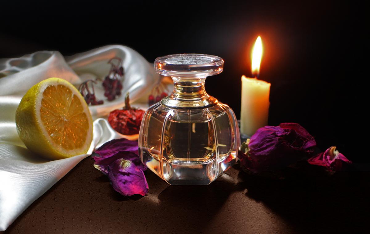 Living Lalique Lalique perfume - a fragrance for women 2015