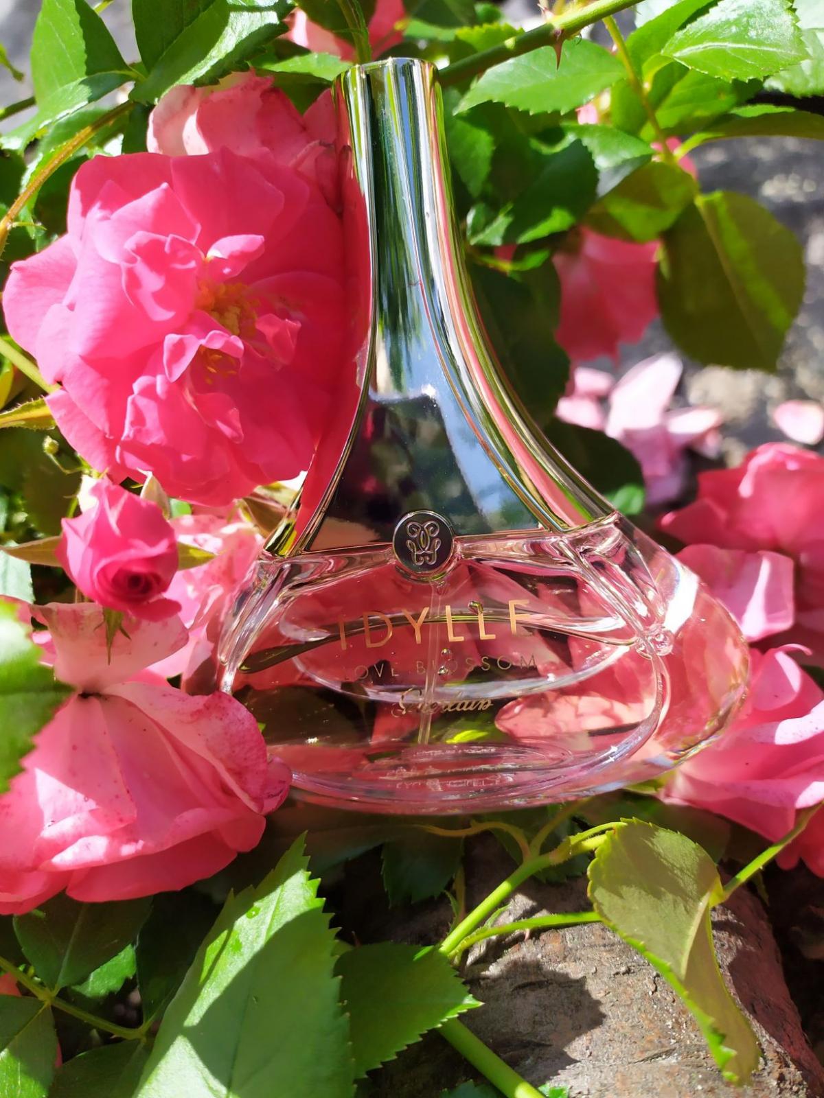 Idylle Love Blossom Guerlain perfume - a fragrance for women 2014