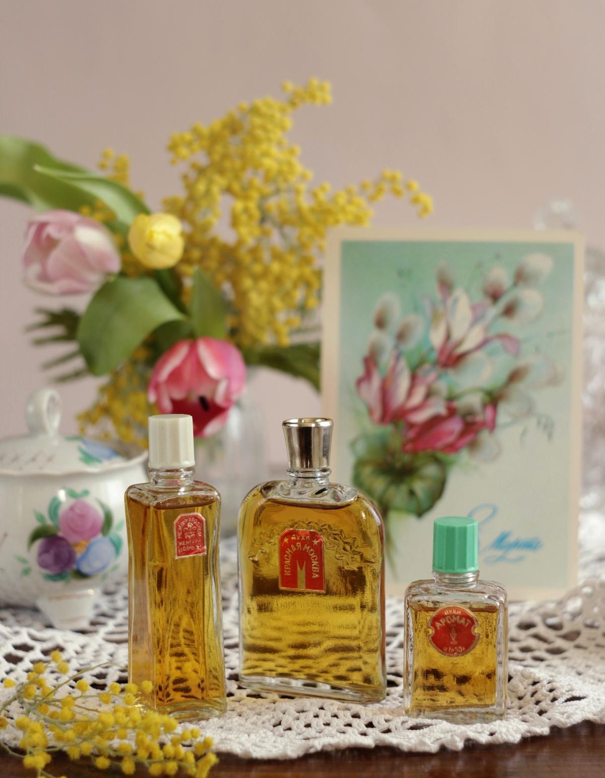 Красная Москва (Red Moscow) Новая Заря (The New Dawn) perfume - a ...