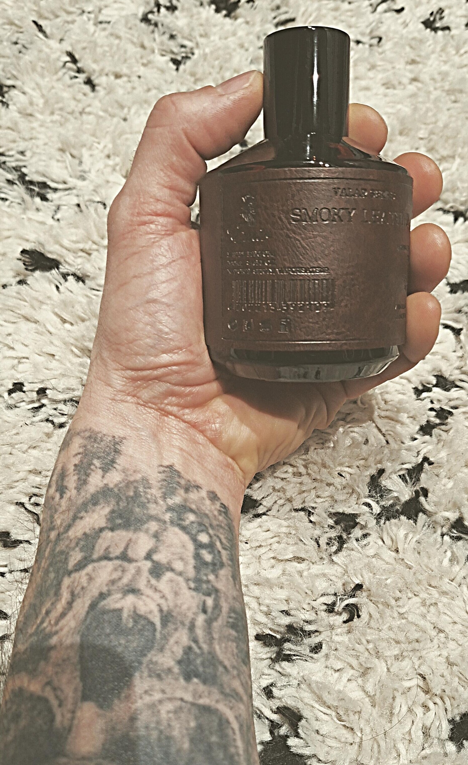 Emir Smoky Leather PARIS CORNER perfume - a fragrance for women and men ...