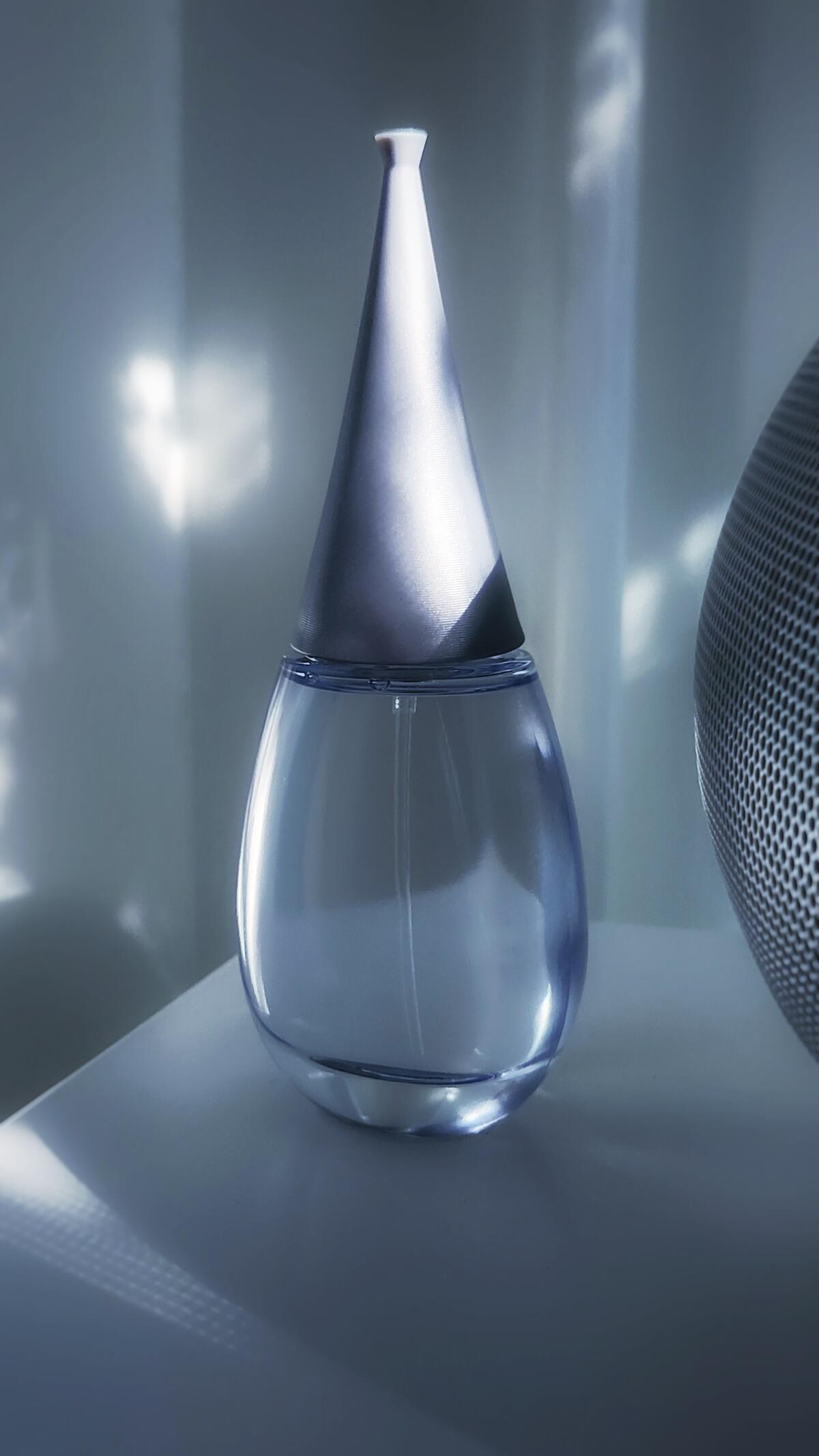 Shi Alfred Sung perfume - a fragrance for women 2000