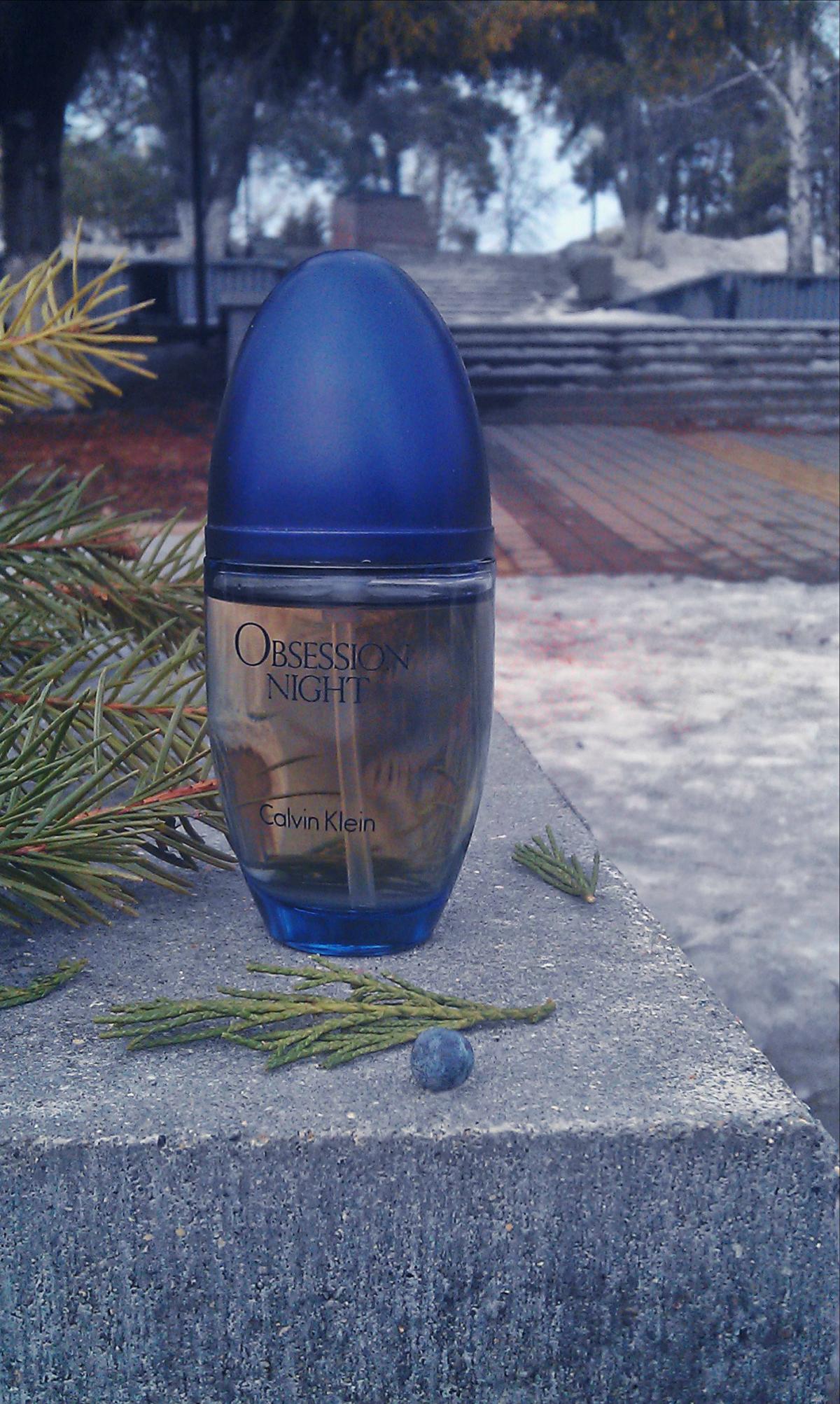 Obsession Night Woman Calvin Klein perfume - a fragrance for women 2005