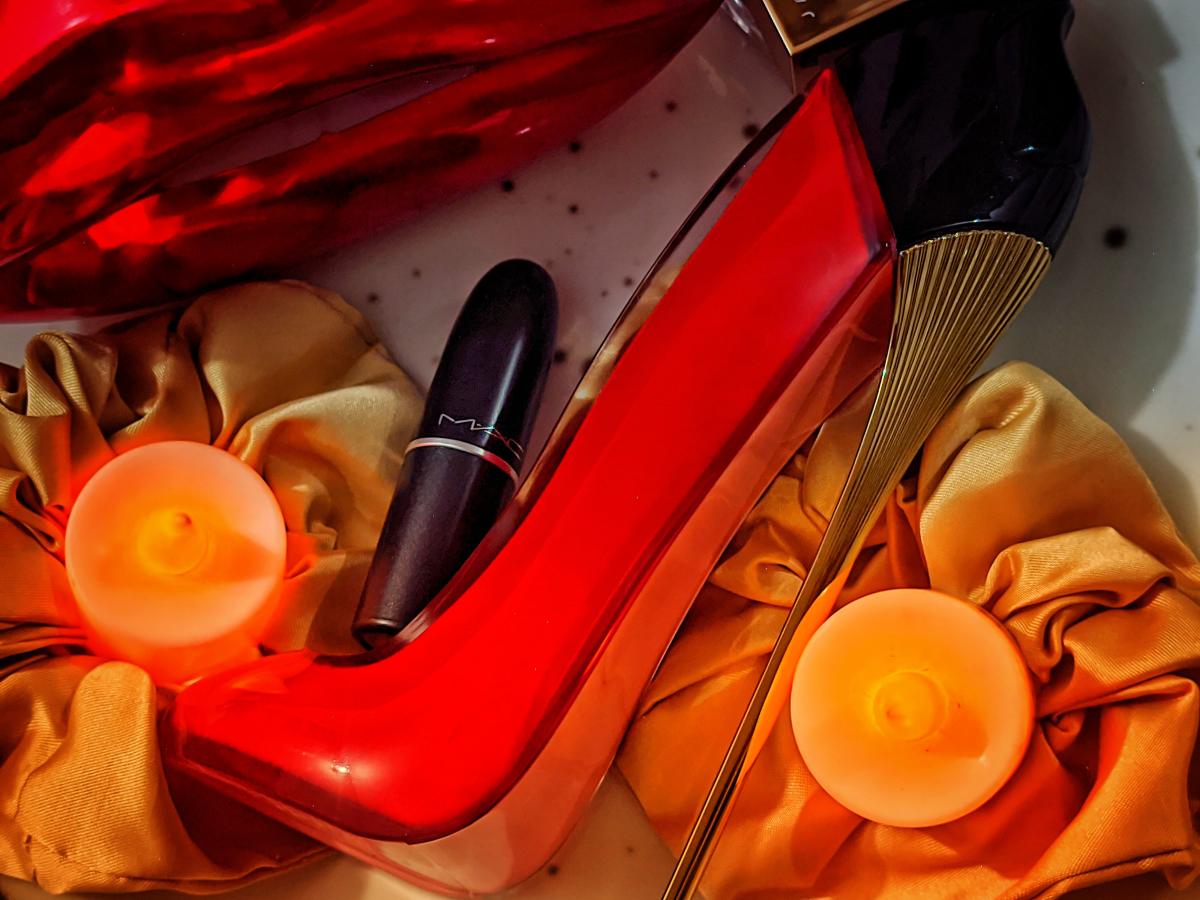 Very Good Girl Carolina Herrera perfume - a fragrance for women 2021