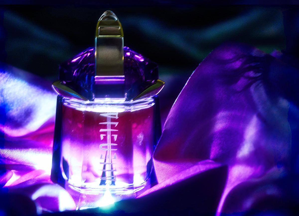 Alien Mugler perfume - a fragrância Feminino 2005