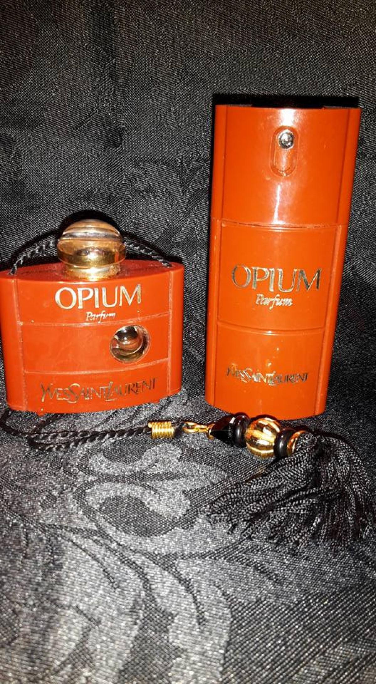 Opium Parfum Yves Saint Laurent perfume - a fragrance for women 1977