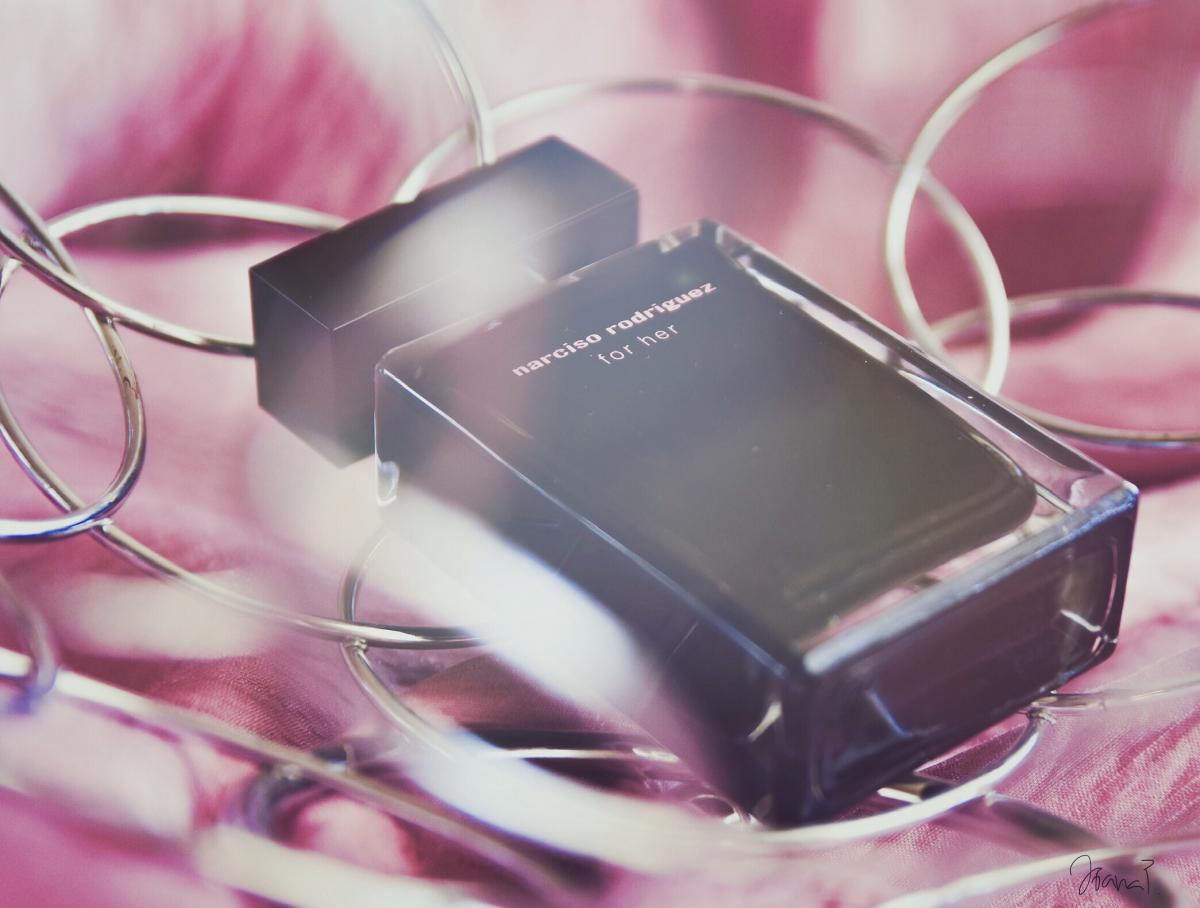 Narciso Rodriguez For Her Narciso Rodriguez perfume - a fragrance for ...