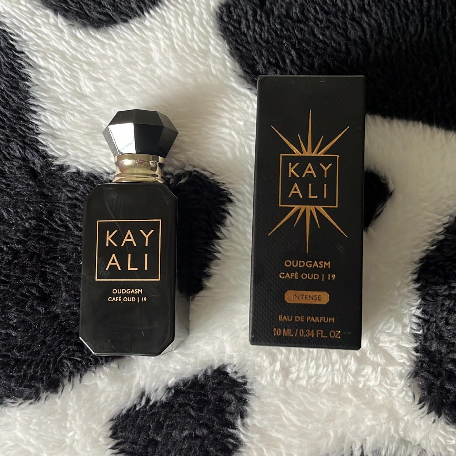 Oudgasm Café Oud | 19 Eau de Parfum Intense Kayali Fragrances perfume ...