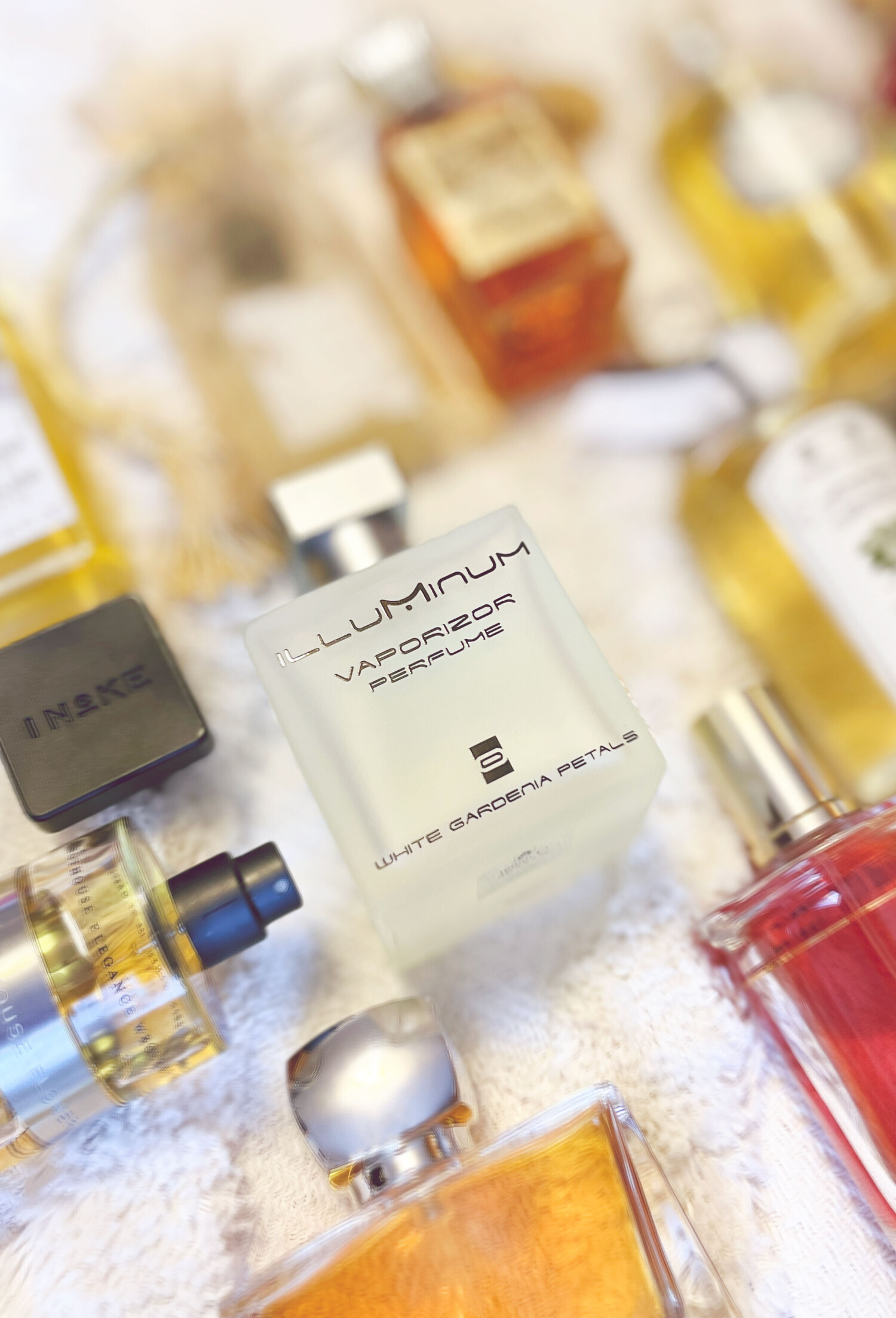 White Gardenia Petals Illuminum perfume - a fragrance for women and men ...