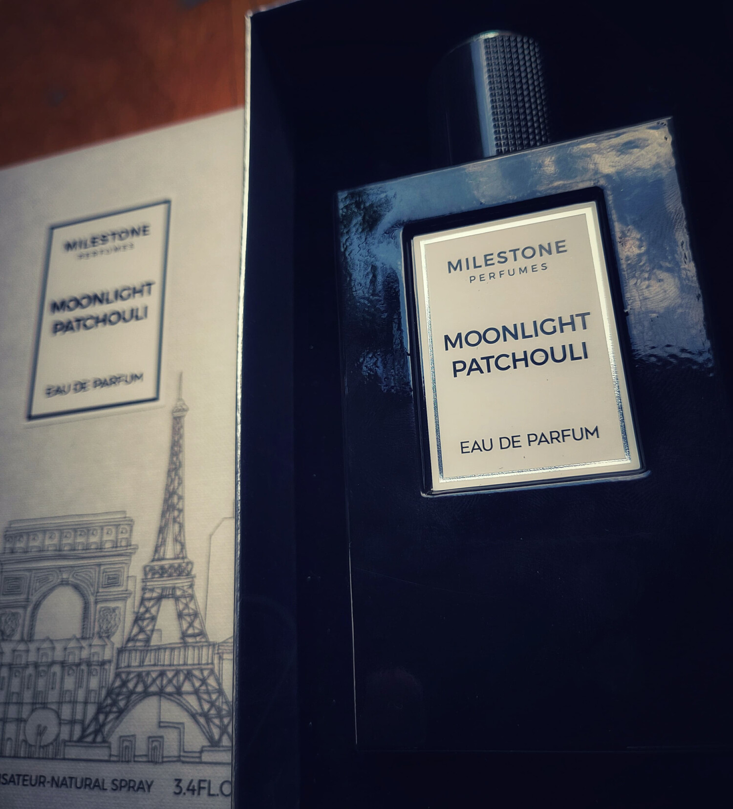 Moonlight Patchouli Milestone Perfumes - una fragranza unisex