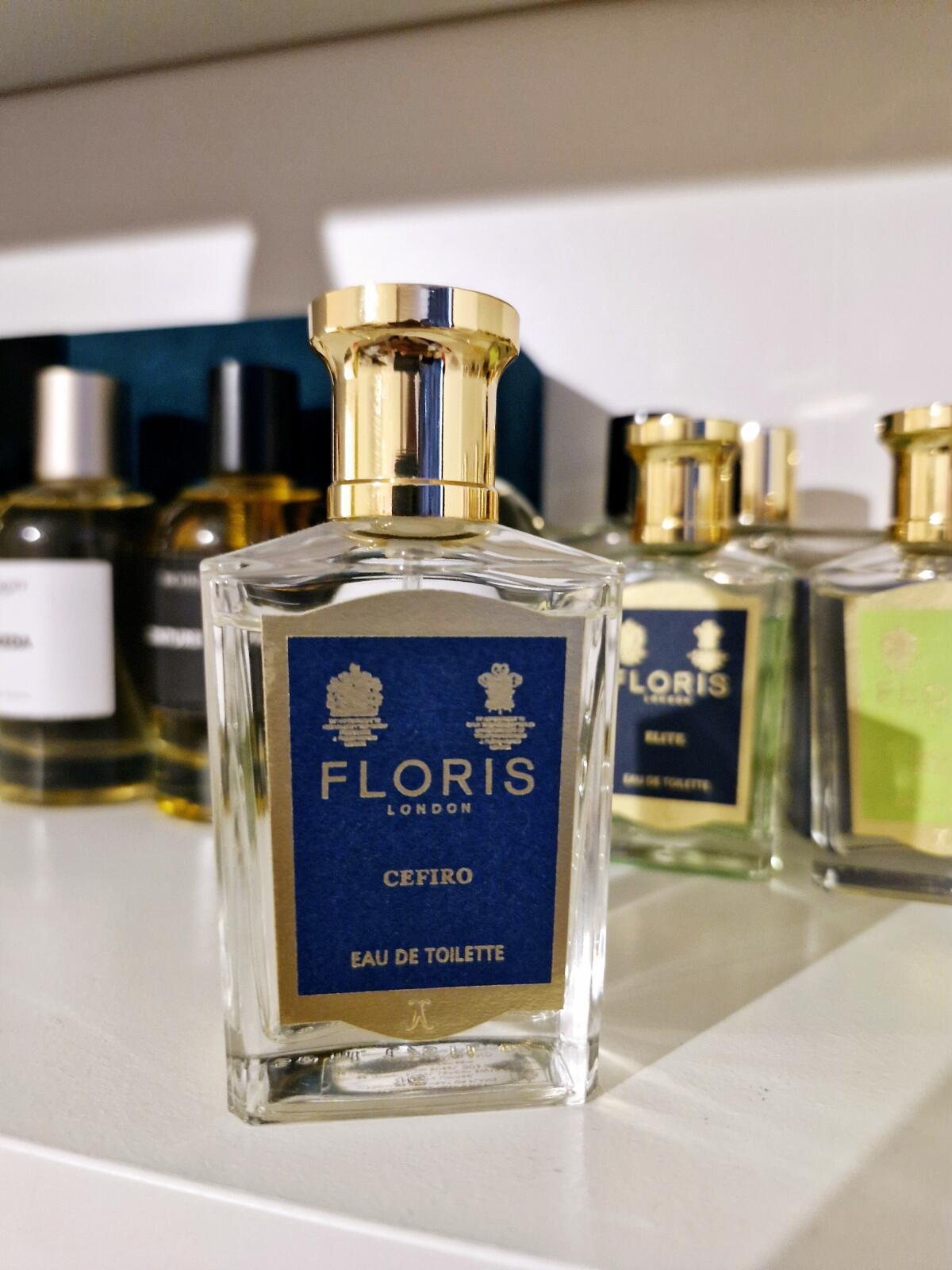 Cefiro Floris perfume - a fragrance for women and men 2001