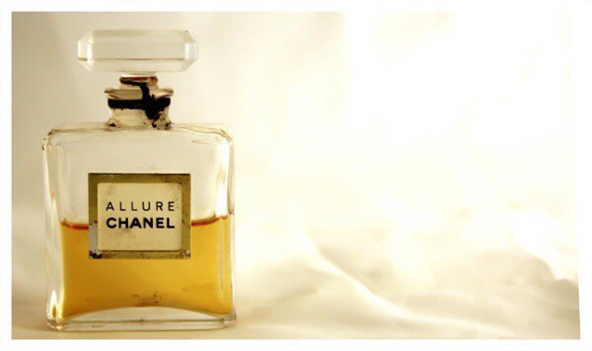 Allure Parfum Chanel perfume - a fragrance for women
