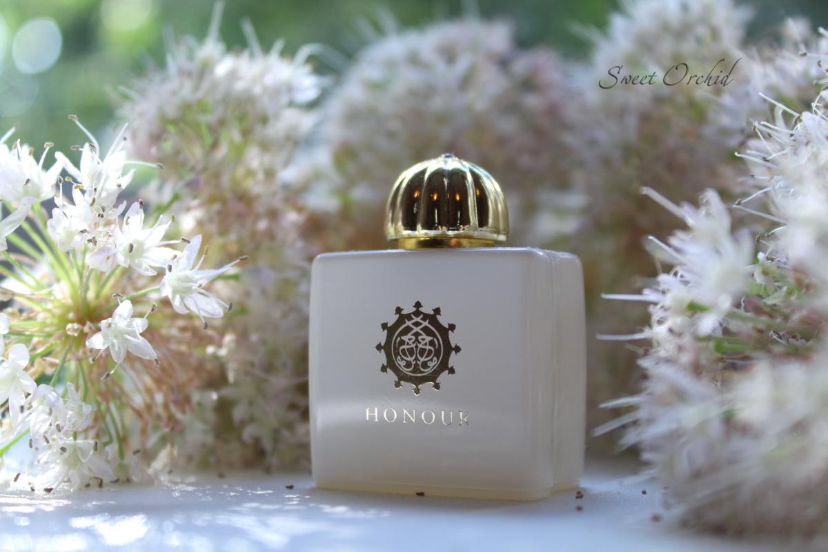 Honour Woman Amouage perfume - a fragrance for women 2011