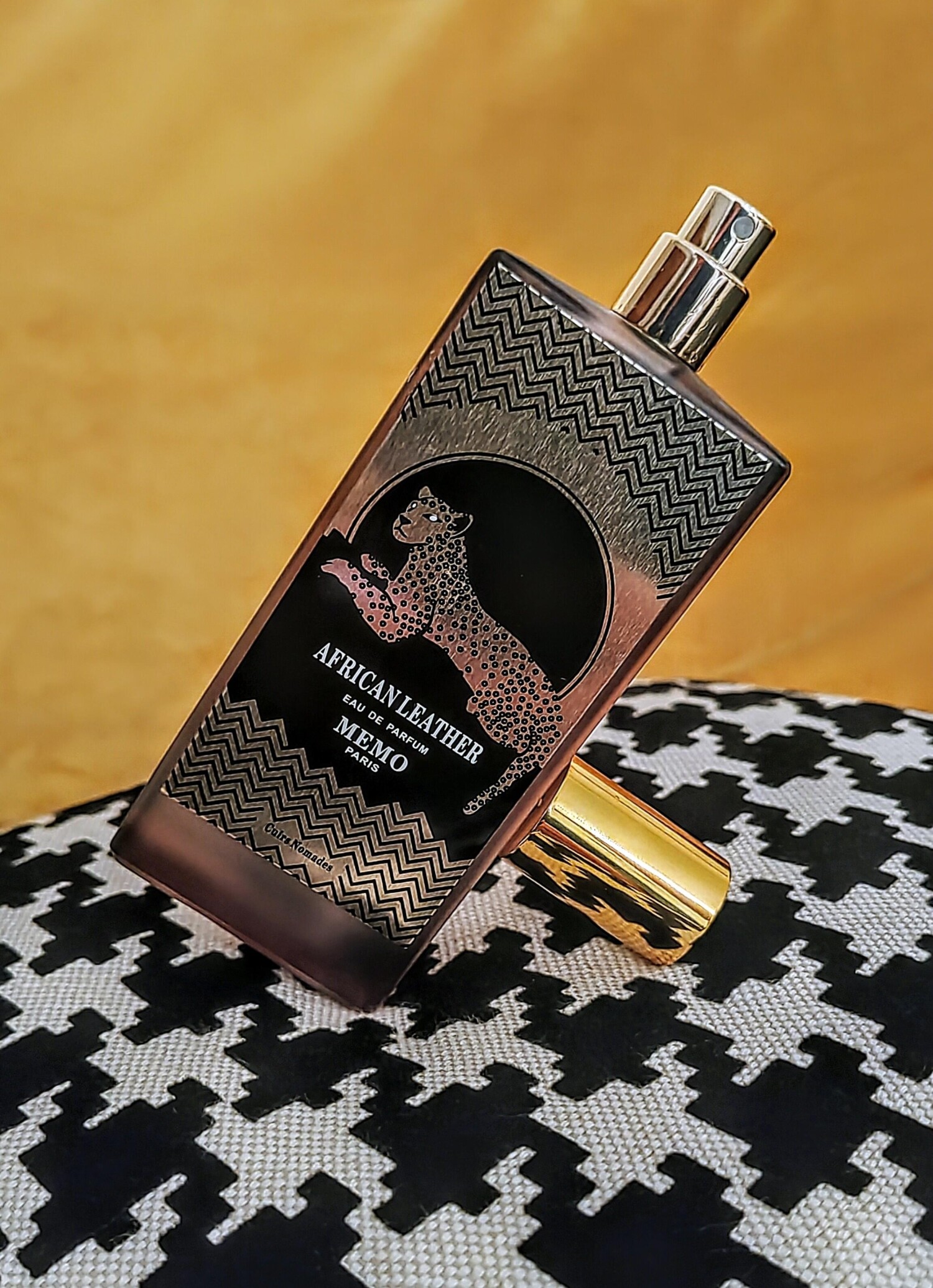 African Leather Memo Paris fragancia - una fragancia para Hombres y ...