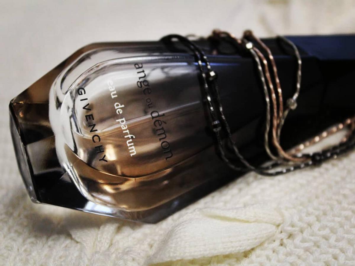 Ange ou Demon Givenchy perfume - a fragrance for women 2006