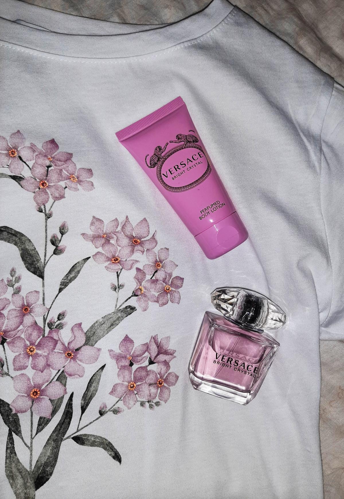 Bright Crystal Versace perfume - a fragrance for women 2006