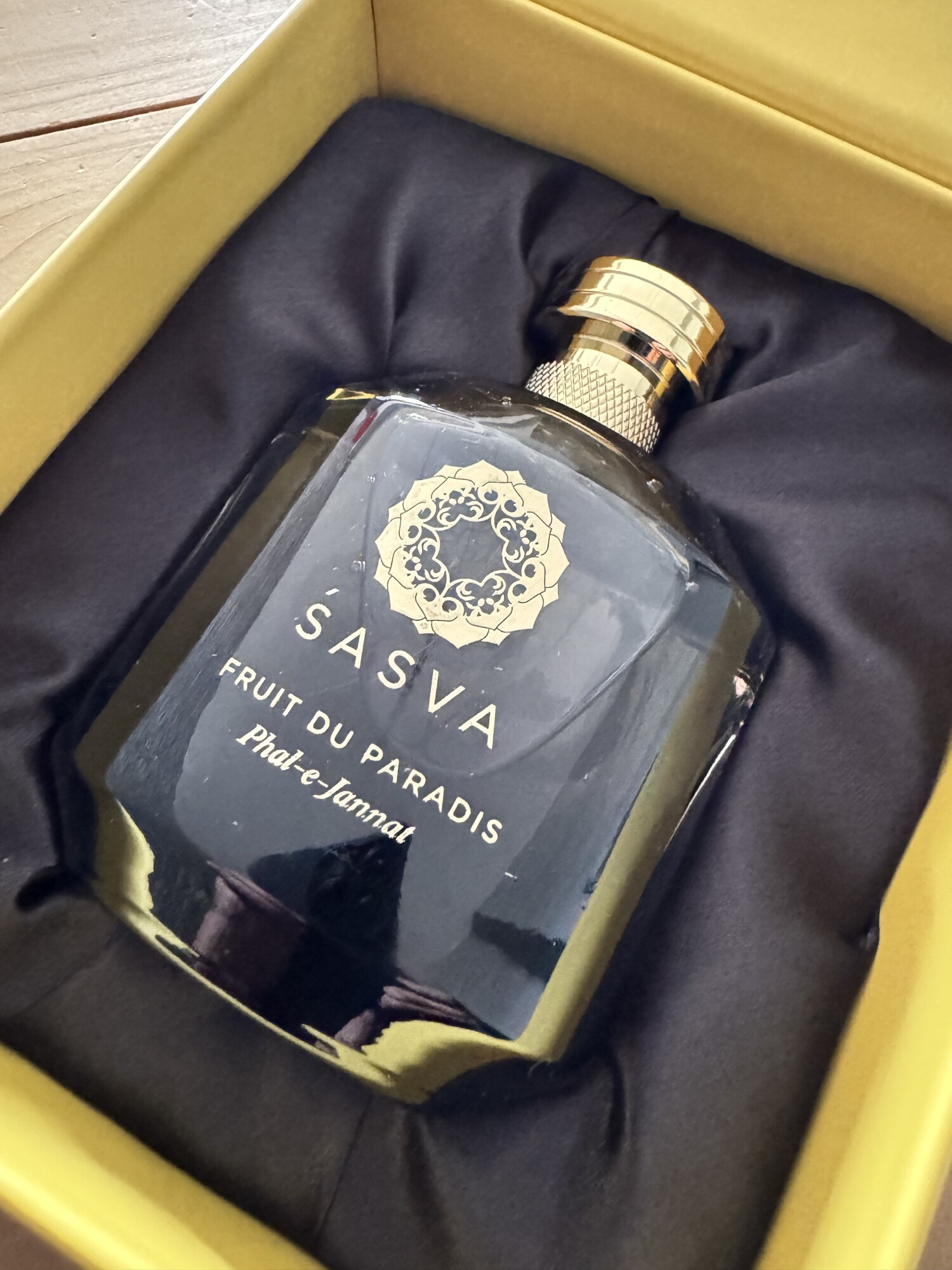 Fruit Du Paradis Phal-e-Jannat Sasva Parfum - ein es Parfum für Frauen ...