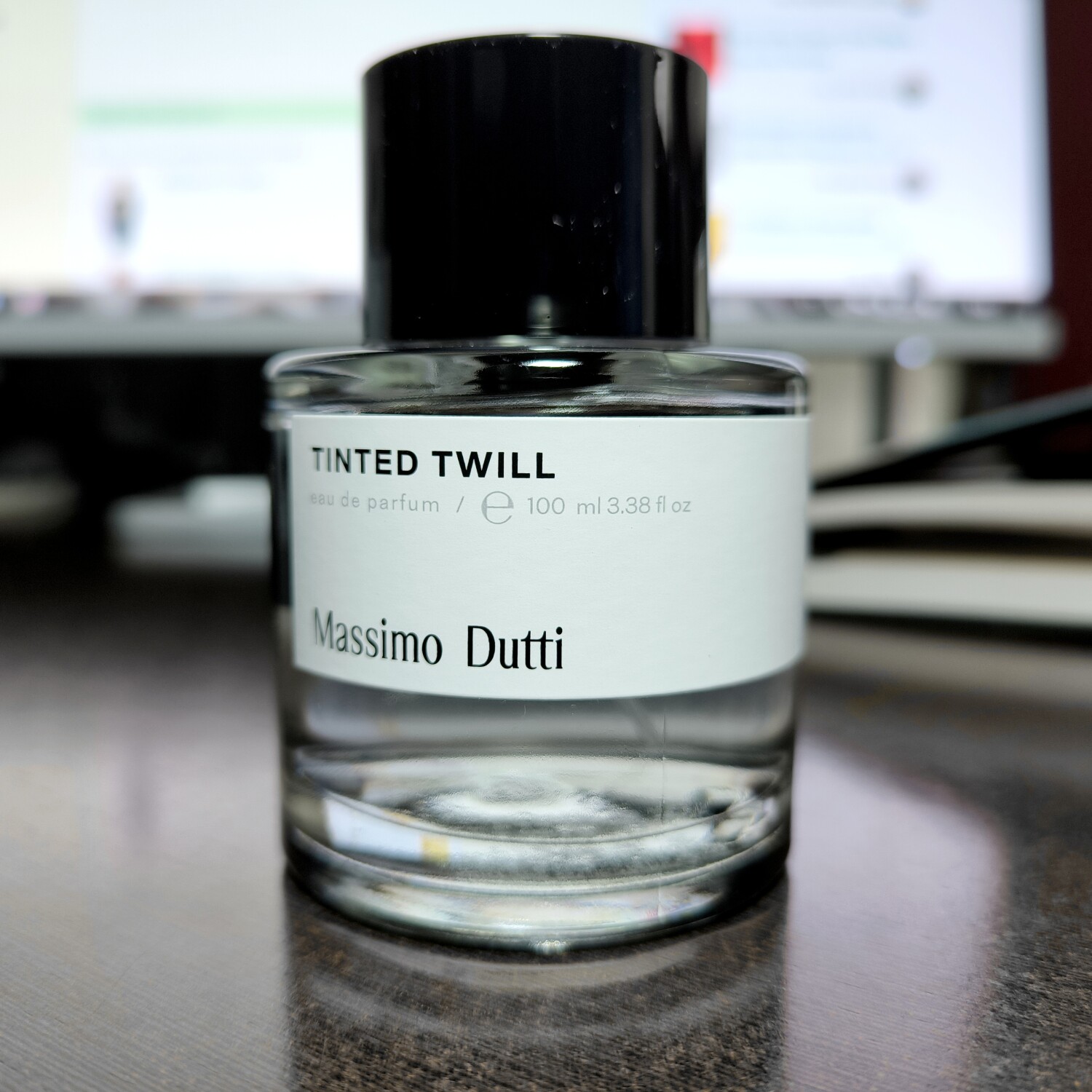 Tinted Twill Massimo Dutti perfume - a new fragrance for women and men 2025