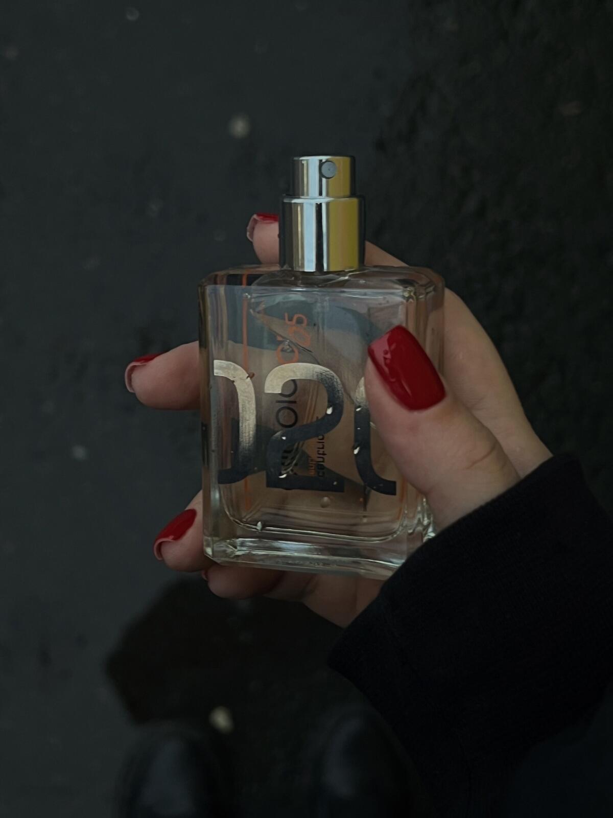 Molecule 02 Escentric Molecules perfume - a fragrance for women and men ...