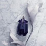 Alien Mugler perfume - a fragrance for women 2005