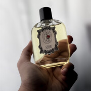 Good Mood Nawaf Saad perfume - a fragrância Compartilhável 2024
