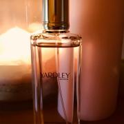 English Rose Yardley perfume - a fragrance for women