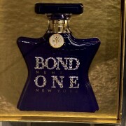 Bond Number One Bond No 9 perfume - a novo fragrância Compartilhável 2024