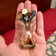 Shocking Schiaparelli perfume - a fragrance for women 1937