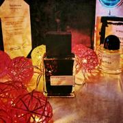 Moon Dust MiN New York perfume - a fragrance for women and men 2014